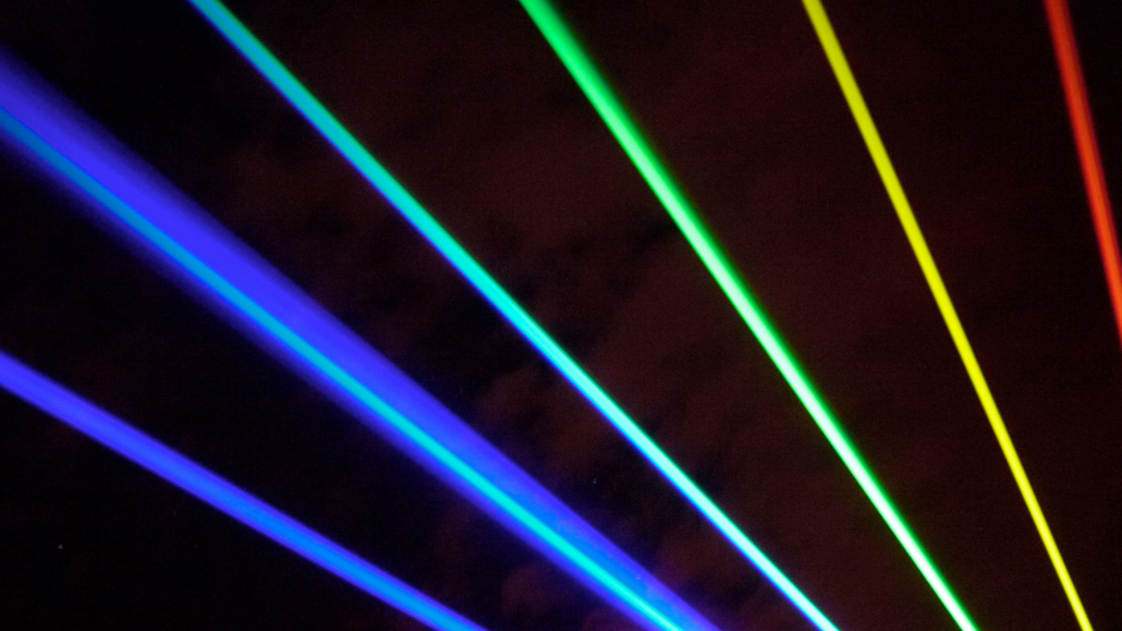 Giant-lasers-1-videoaspect - NUSTEM