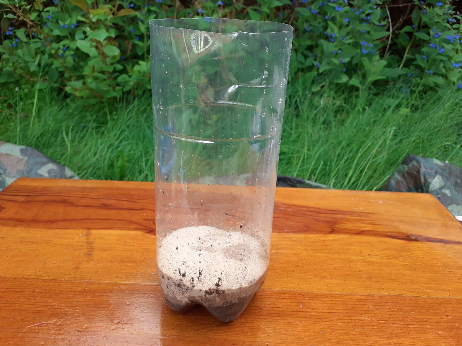 Make a wormery - NUSTEM