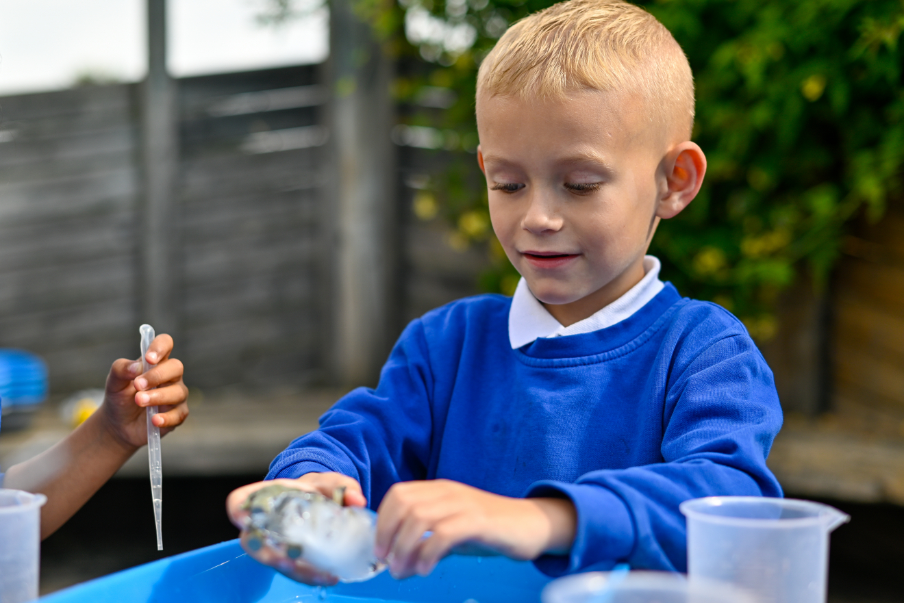 Melting ice adult led activity - NUSTEM