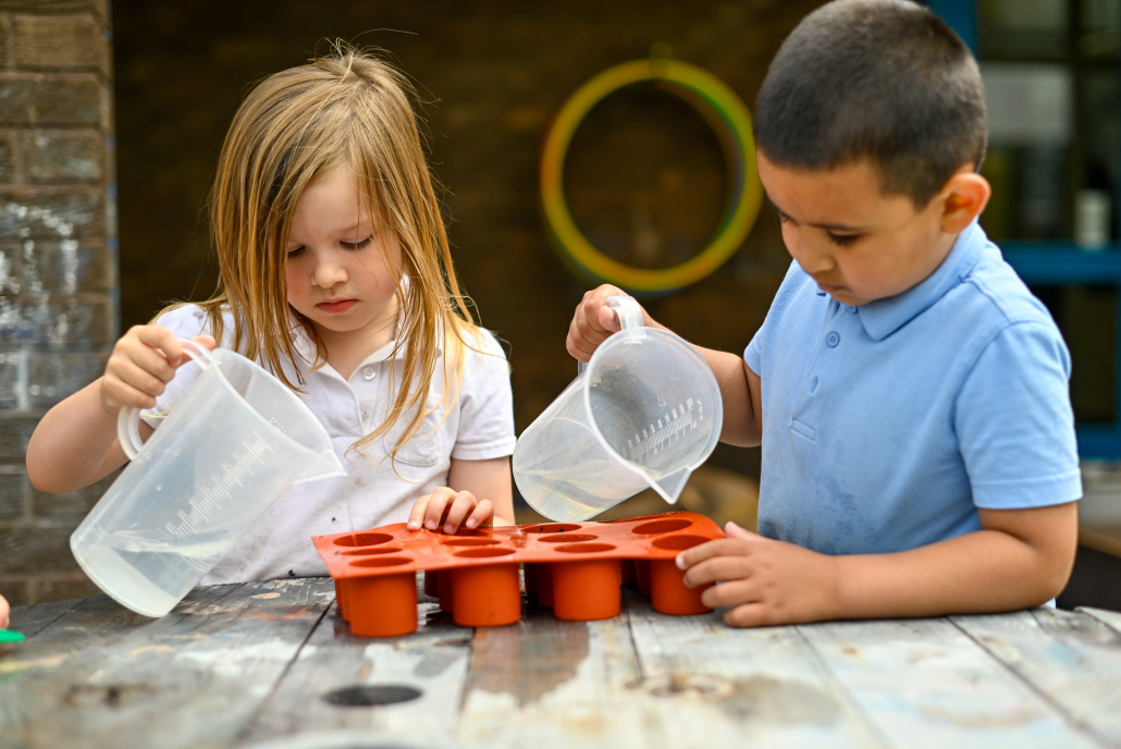 Making ice adult led activity - NUSTEM