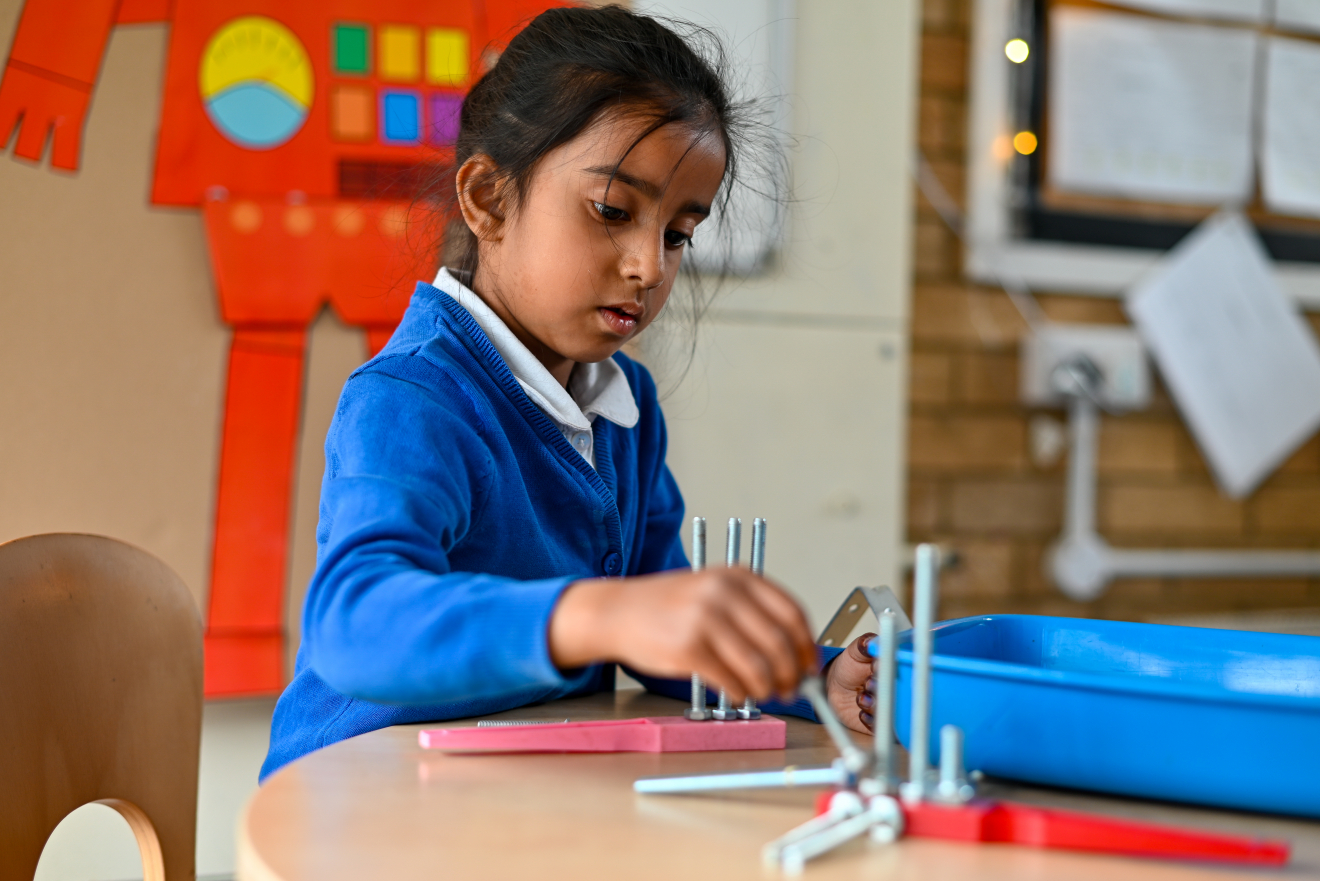 Magnet art provocation - NUSTEM