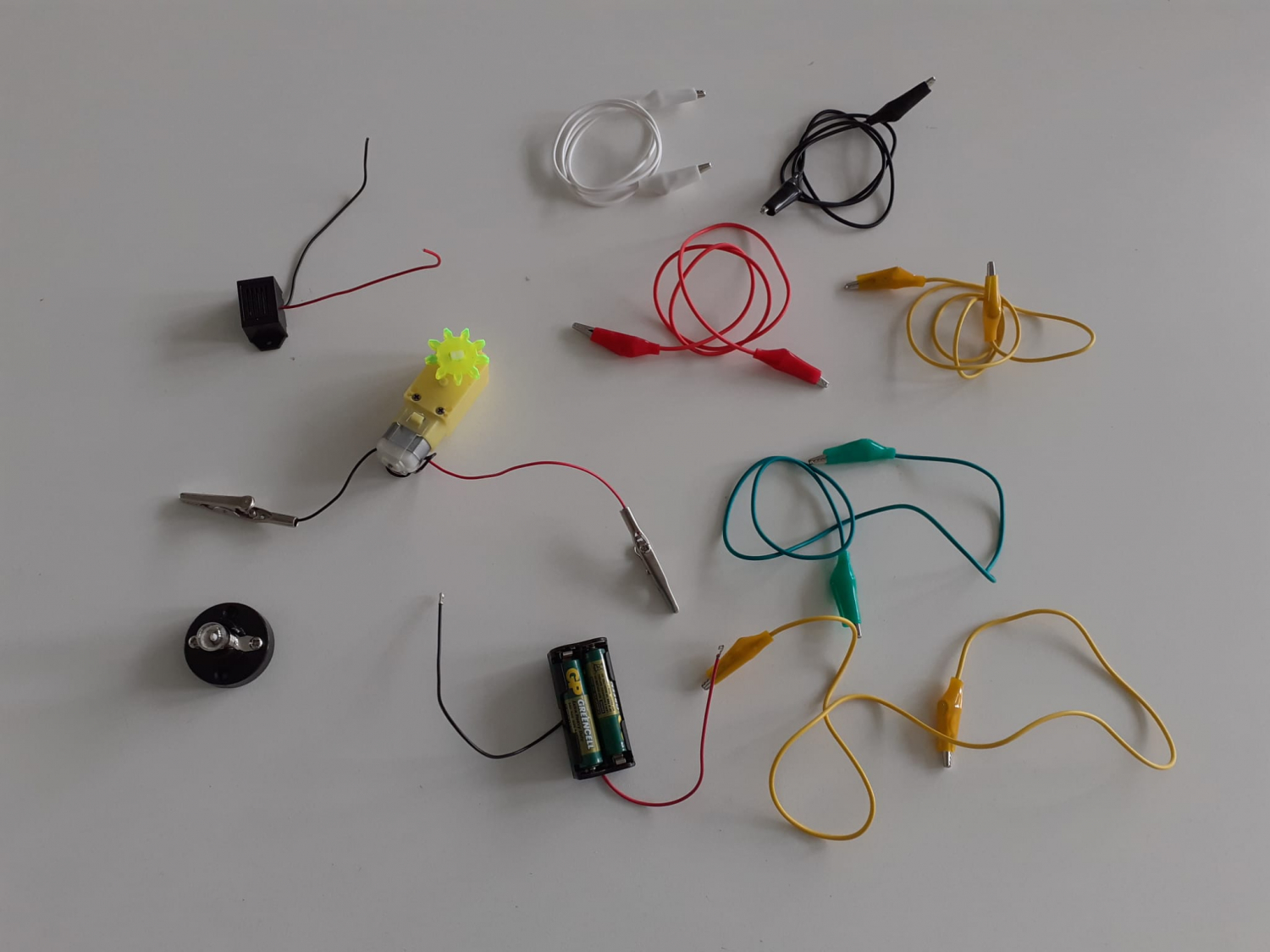 Making circuits provocation - NUSTEM